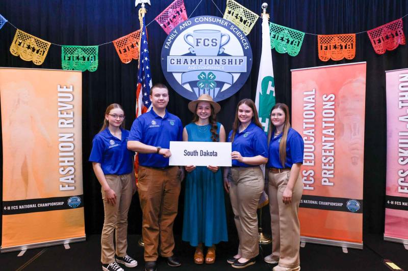 SDSU Extension 4-H members compete at national FCS contest